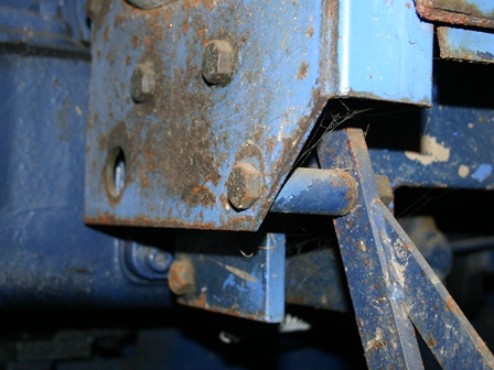 AAU1005 - Cab mounting bush | Tractor Spare Parts