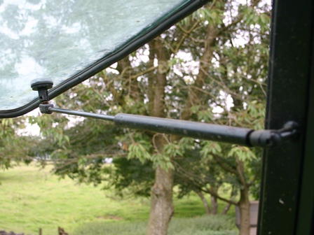 NTH169 - Rear window seal | Tractor Spare Parts